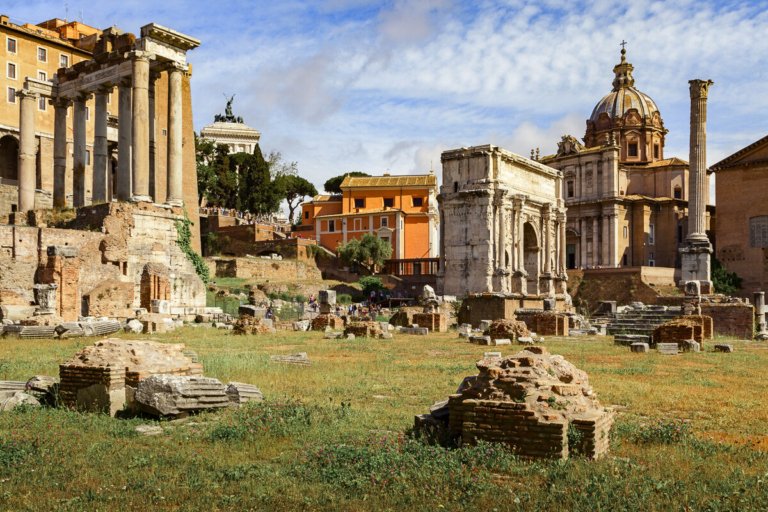 Visiter le forum romain : prix, billet & horaires